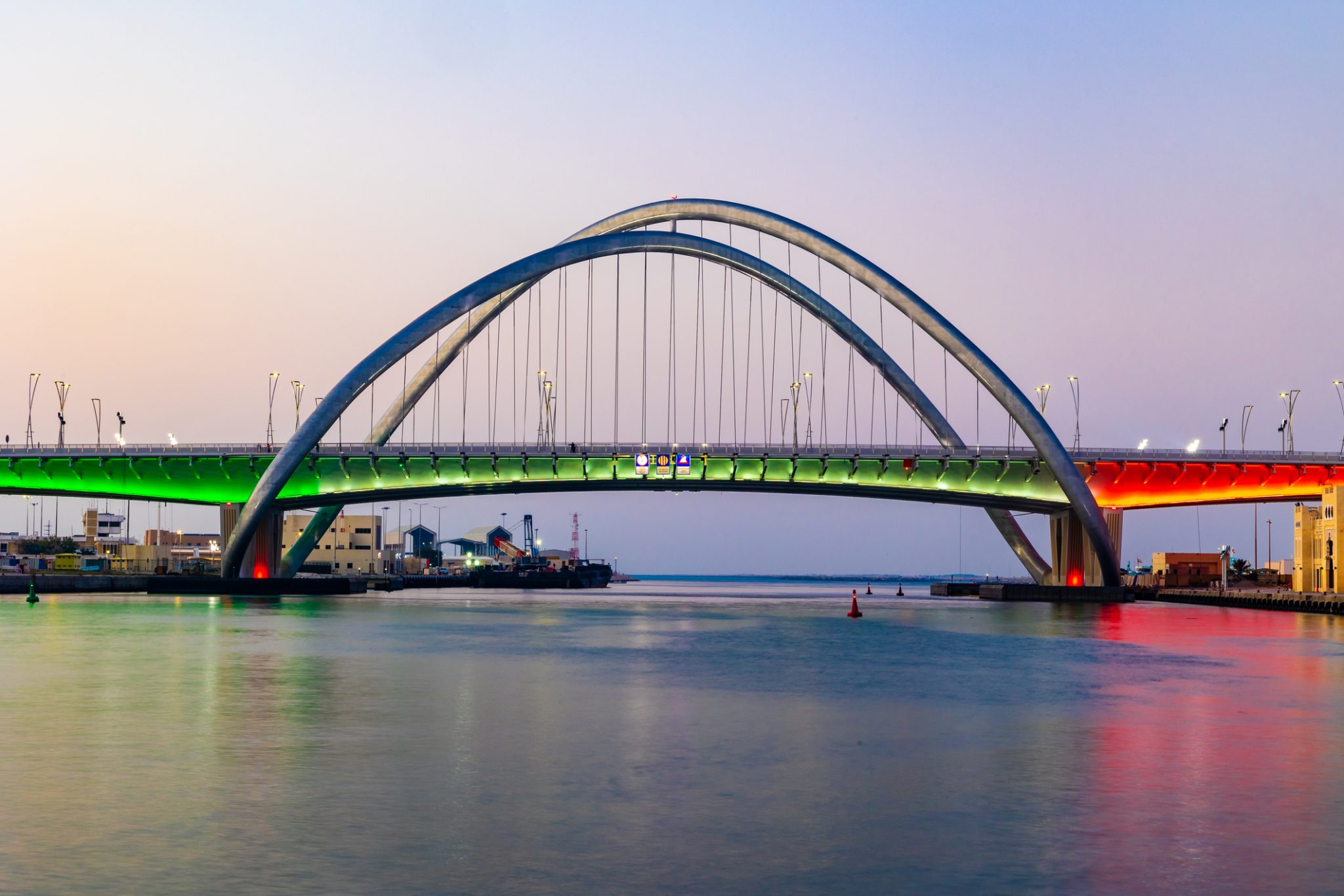 What is the Infinity Bridge in Dubai? - Almowafir